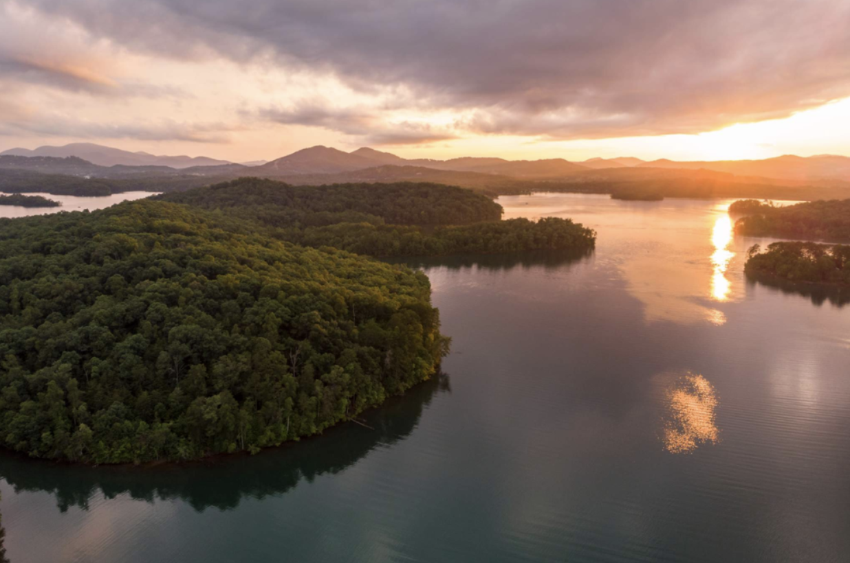 Spring on Lake Chatuge: Why Visit Towns County, Georgia for Waterfront ...